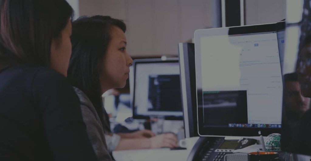 What Is An Online Survey Management Software?